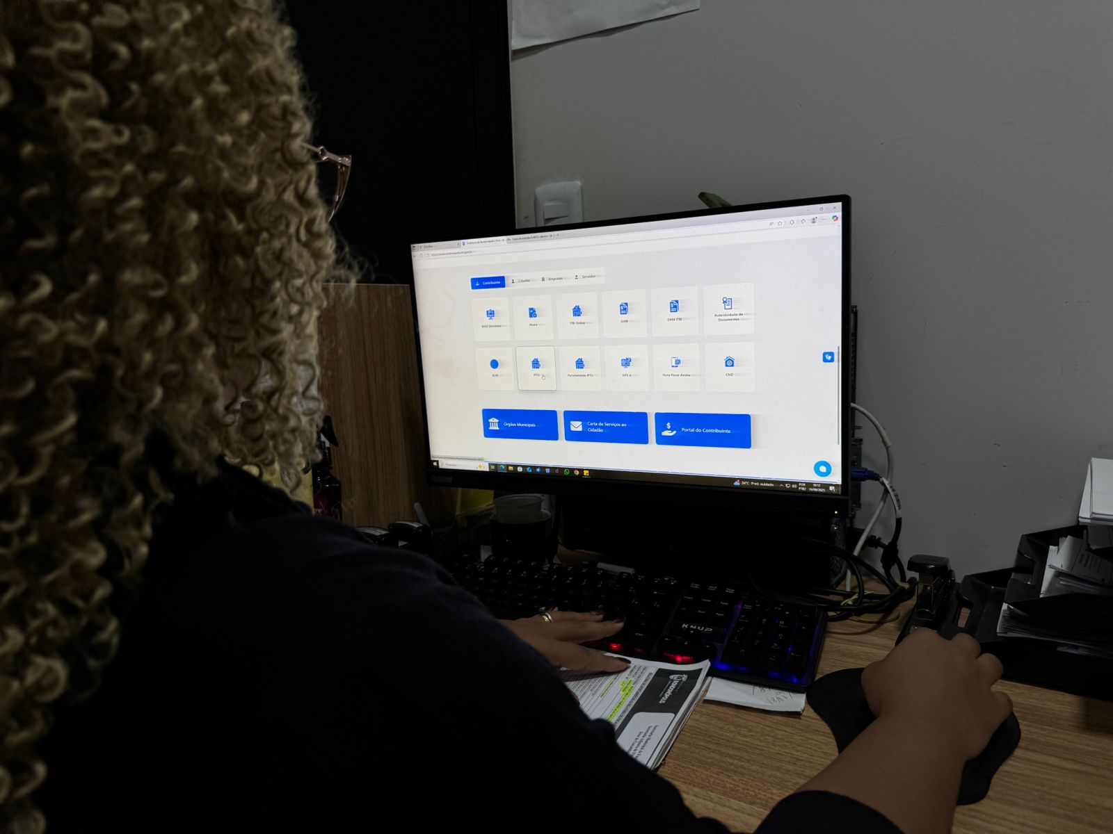 Solicitação e emissão da Nota Fiscal Avulsa está sendo realizada ...